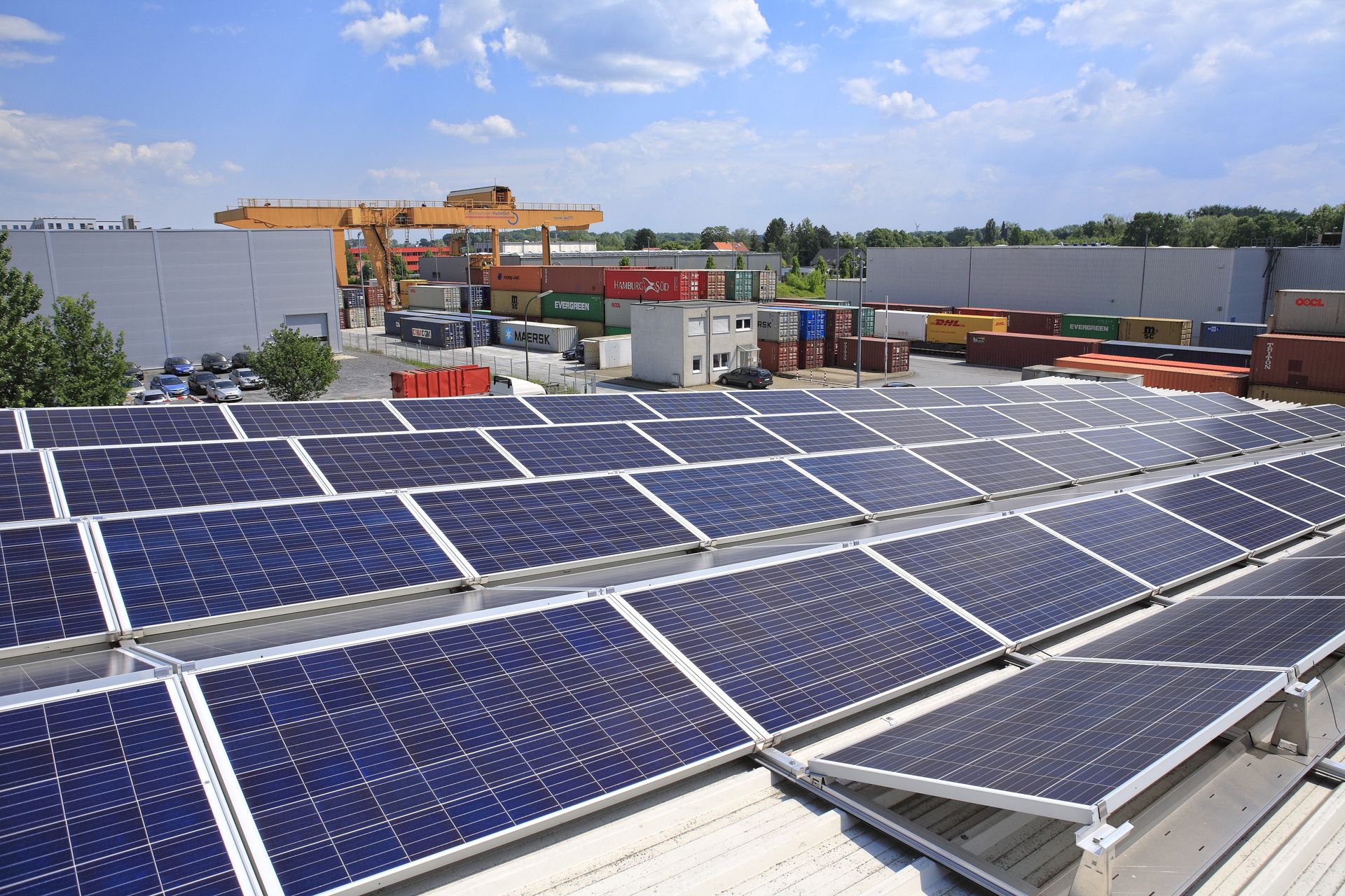 Eco-Friendly Shipping Thanks to Electricity Storage